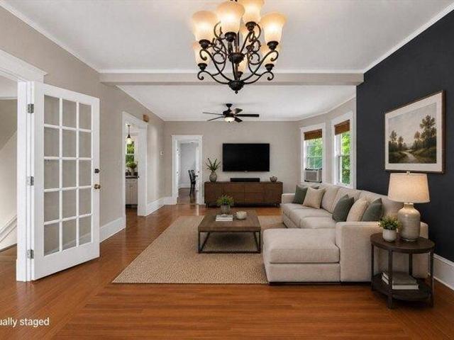 house with 6 bedroom, Quincy MA ES103219990