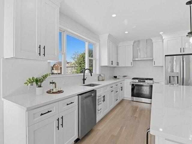 house with 6 bedroom, Quincy MA ES104920956