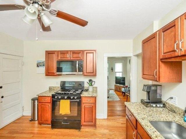 house with 6 bedroom, Quincy MA ES105156374
