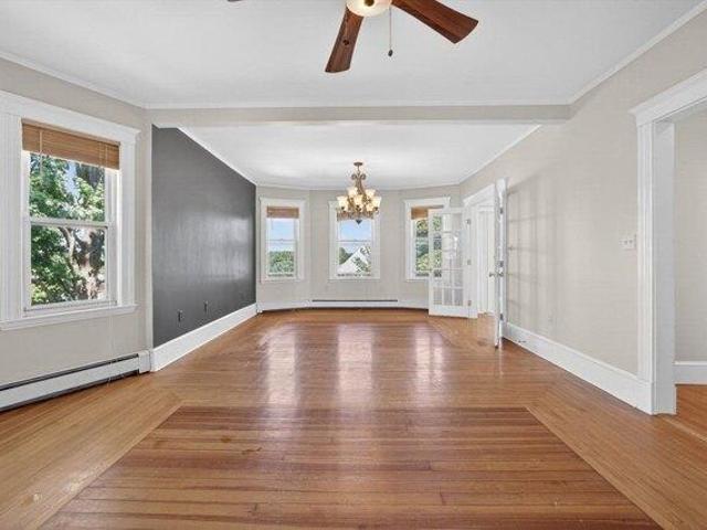 house with 6 bedroom, Quincy MA ES105233077