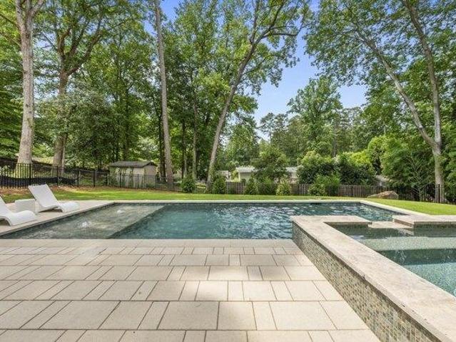 house with 6 bedroom, Raleigh NC ES103603893