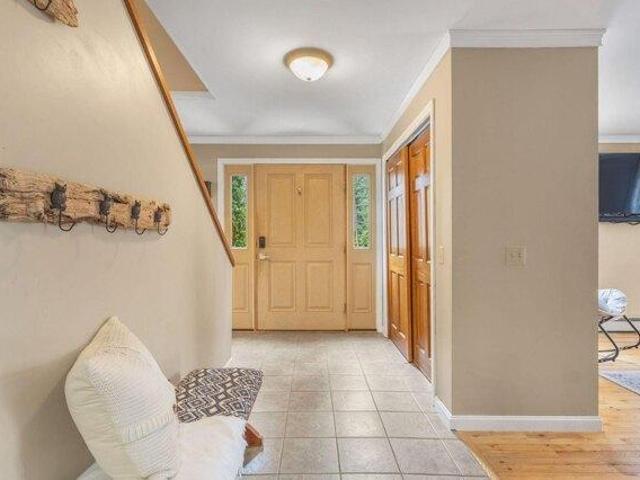 house with 6 bedroom, Raymond ME ES105127106