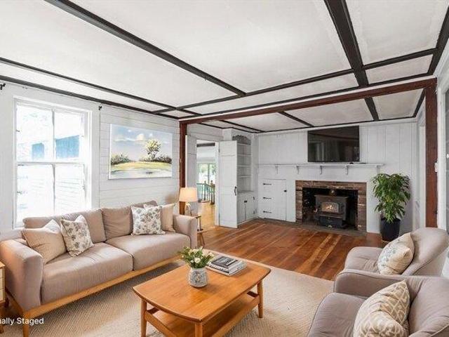 house with 6 bedroom, Rehoboth MA ES102823787