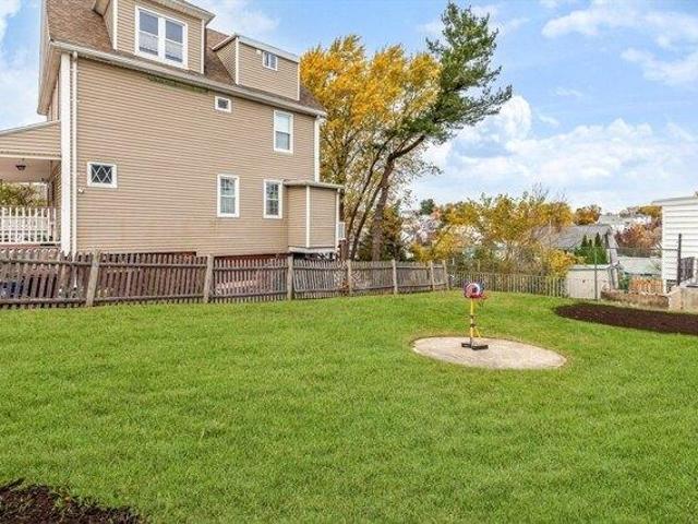 house with 6 bedroom, Revere MA DS102444482