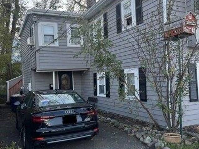 house with 6 bedroom, Revere MA ES103662782
