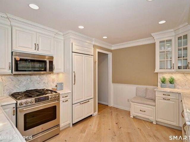 house with 6 bedroom, Ridgefield CT ES105192475