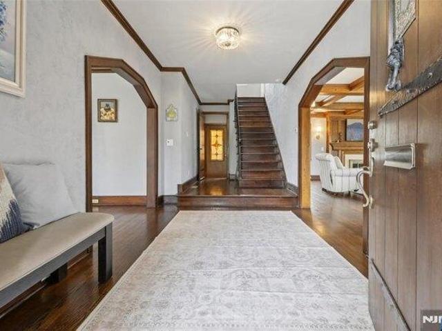 house with 6 bedroom, Ridgewood NJ DLS102213550