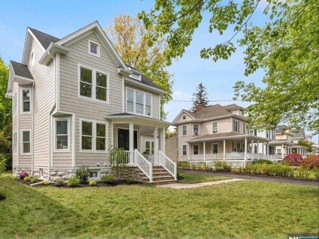 house with 6 bedroom, Ridgewood NJ DLS102256471