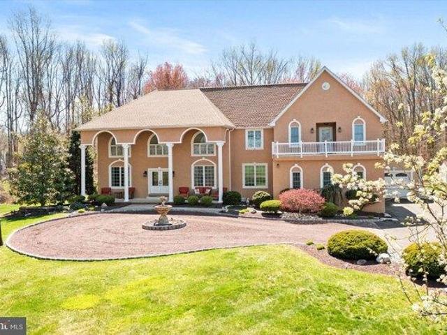house with 6 bedroom, Robbinsville NJ DS102285453