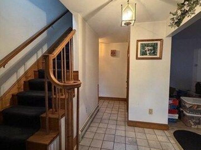house with 6 bedroom, Rochester MA ES105175637