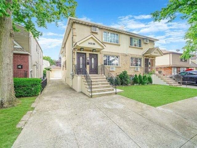 house with 6 bedroom, Rosedale NY ES105203897