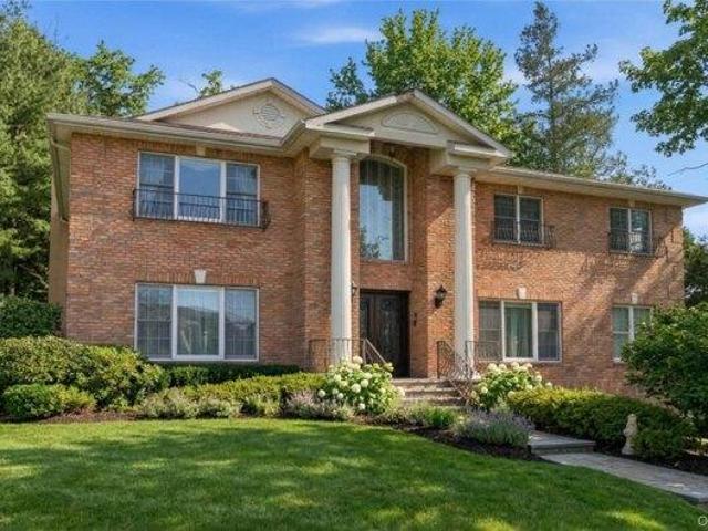 house with 6 bedroom, Roslyn NY DS103621293
