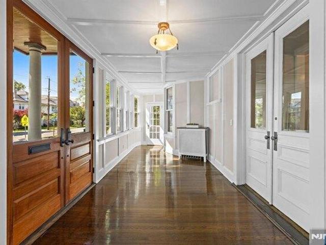 house with 6 bedroom, Rutherford NJ DLS102827400