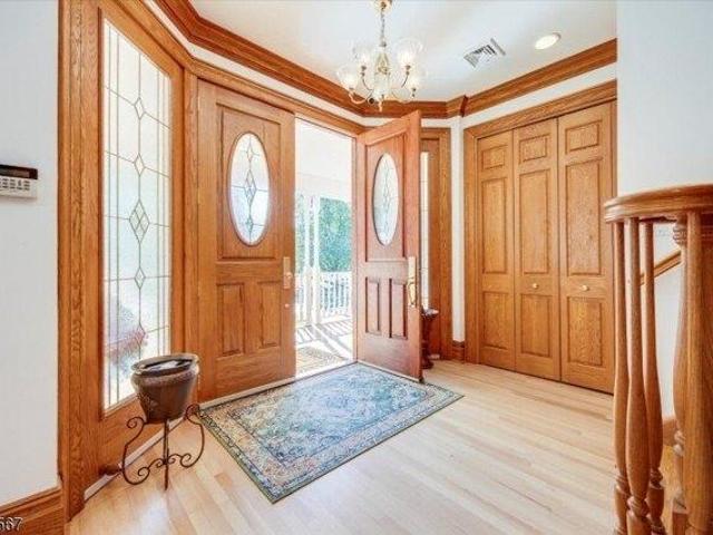 house with 6 bedroom, Rutherford NJ ES105157072