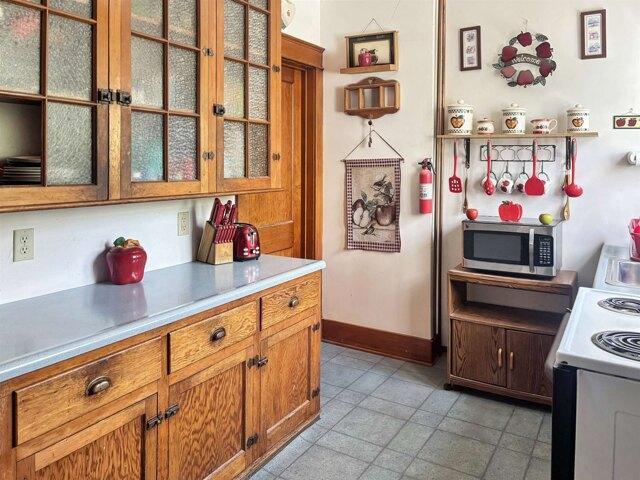 house with 6 bedroom, Rutland VT ES103162757