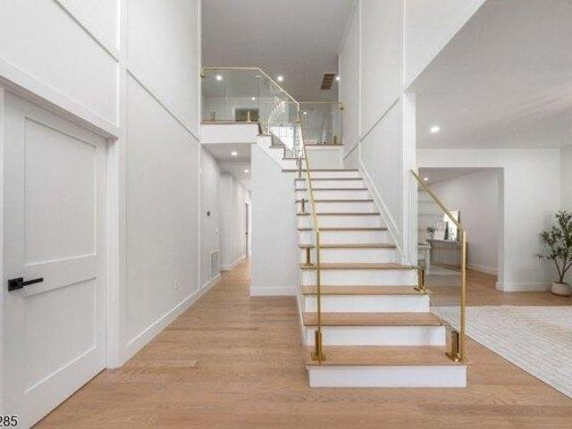 house with 6 bedroom, Scotch Plains NJ ES102825203