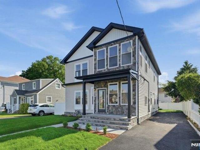 house with 6 bedroom, Saddle Brook NJ DS102562932