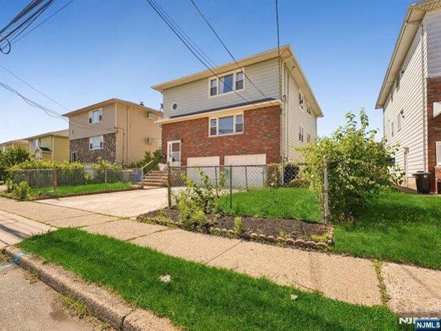house with 6 bedroom, Saddle Brook NJ DS104408099