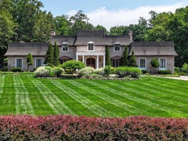 house with 6 bedroom, Saddle River NJ ES105142388