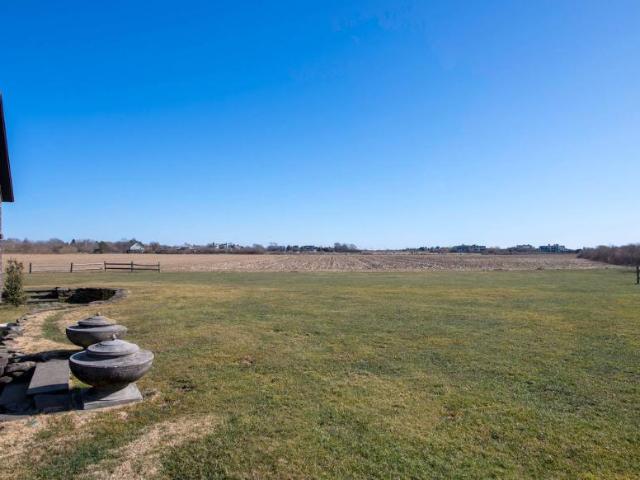 house with 6 bedroom, Sagaponack NY DLS98330325