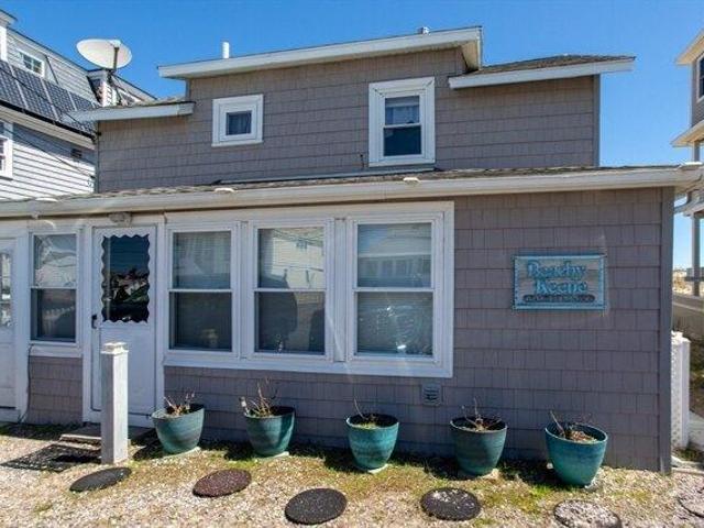 house with 6 bedroom, Salisbury MA DS102061416