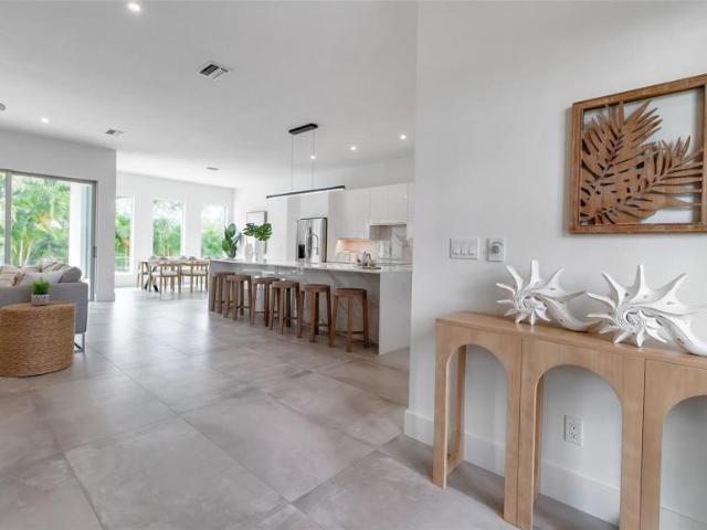 house with 6 bedroom, Sarasota FL DLS102395682