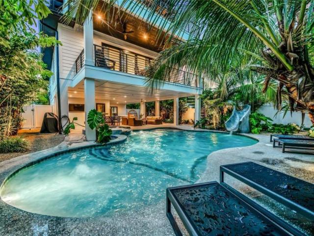house with 6 bedroom, Sarasota FL DS101340135
