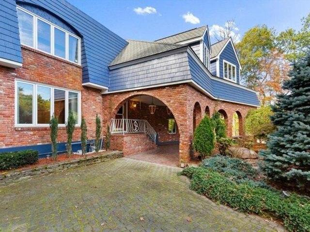 house with 6 bedroom, Saugus MA ES104075907