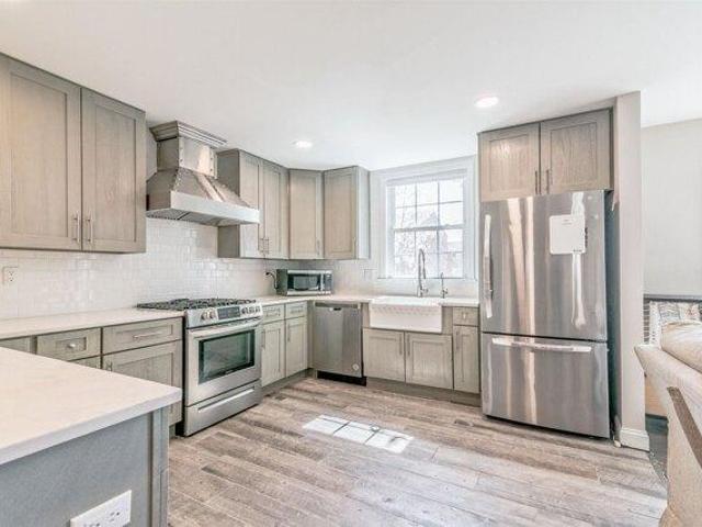 house with 6 bedroom, Secaucus NJ DS103188095