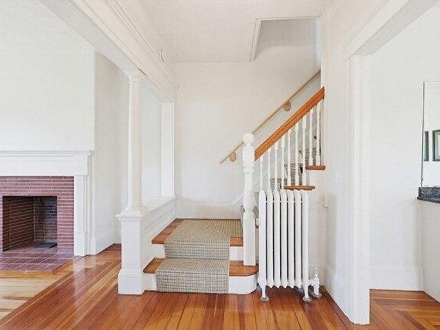 house with 6 bedroom, Seekonk MA ES104831006