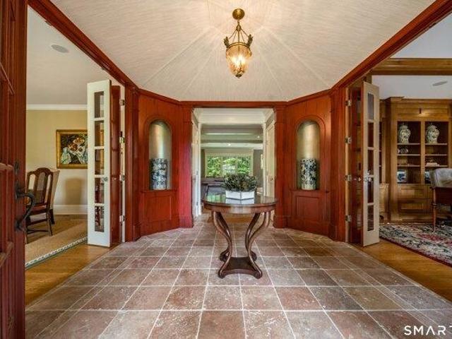 house with 6 bedroom, Simsbury CT ES104111900