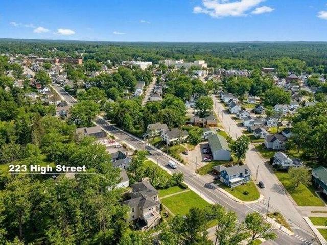 house with 6 bedroom, Somersworth NH ES103932086