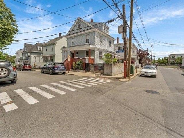 house with 6 bedroom, Somerville MA DS103966716