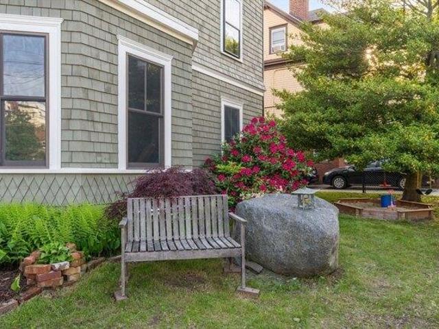 house with 6 bedroom, Somerville MA ES104188021