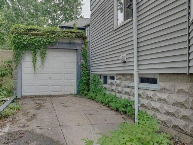 house with 6 bedroom, Somerville MA ES104870074
