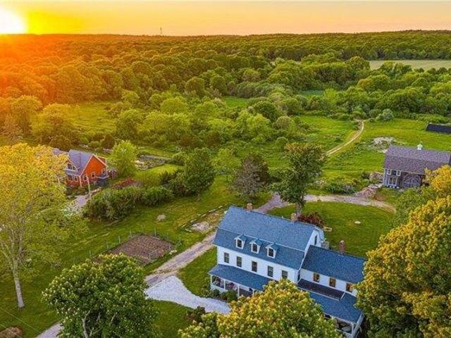 house with 6 bedroom, South Kingstown RI DS103159954