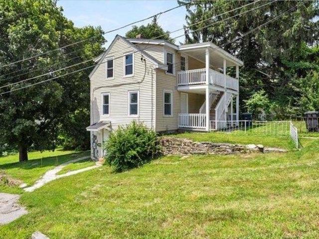 house with 6 bedroom, Southbridge MA ES105079969