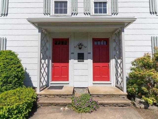 house with 6 bedroom, Southbridge MA ES105192432
