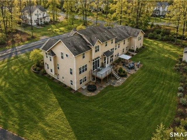 house with 6 bedroom, Southington CT ES105142206