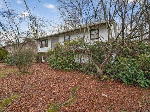 house with 6 bedroom, Spring Valley NY DLS101801682