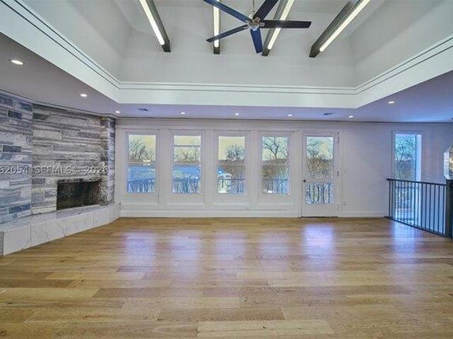 house with 6 bedroom, Spring Valley NY ES105206212