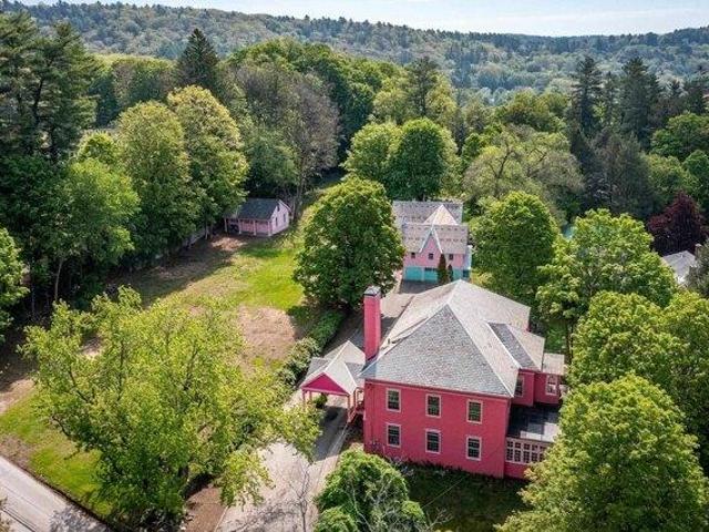 house with 6 bedroom, Springfield VT ES104787917