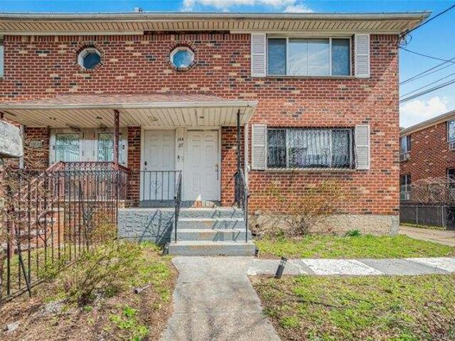 house with 6 bedroom, Springfield Gardens NY DLS101801965