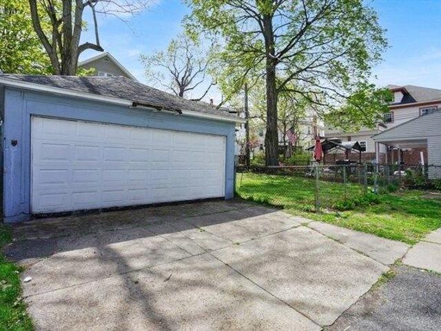 house with 6 bedroom, Springfield MA DS103073885