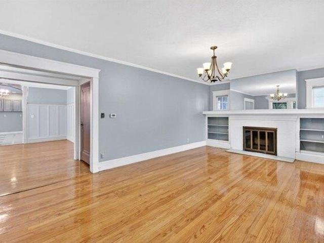house with 6 bedroom, Springfield MA DS103441785