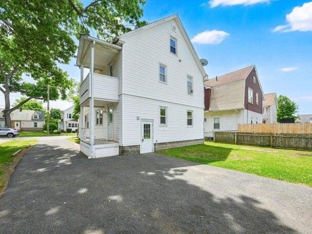 house with 6 bedroom, Springfield MA DS103928470