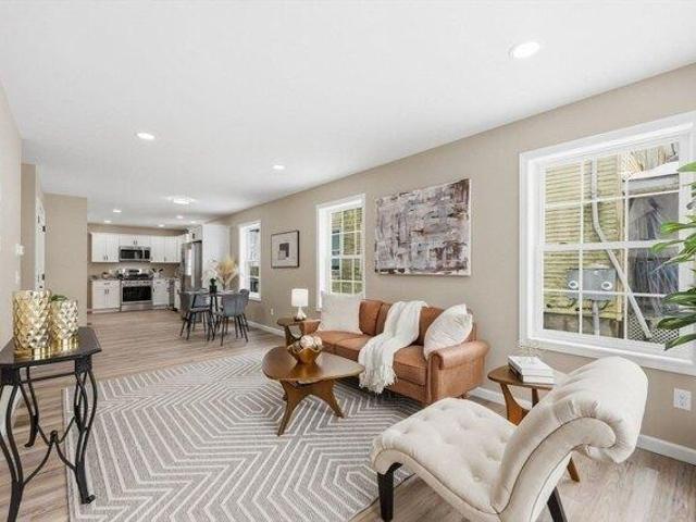 house with 6 bedroom, Springfield MA ES103188274