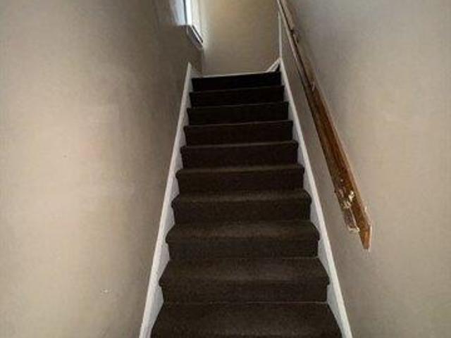 house with 6 bedroom, Springfield MA ES104043277