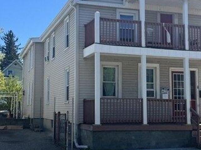 house with 6 bedroom, Springfield MA ES104543994