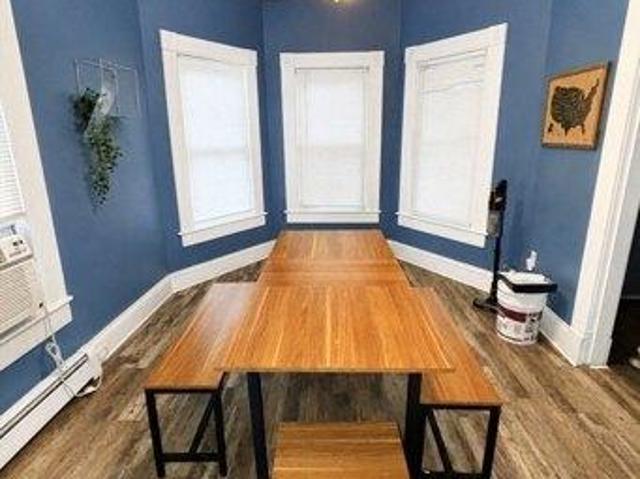 house with 6 bedroom, Springfield MA ES104835327